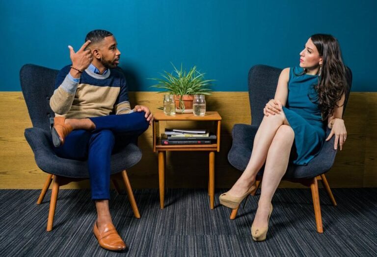 How to be a better conversationalist? Tips & Tricks