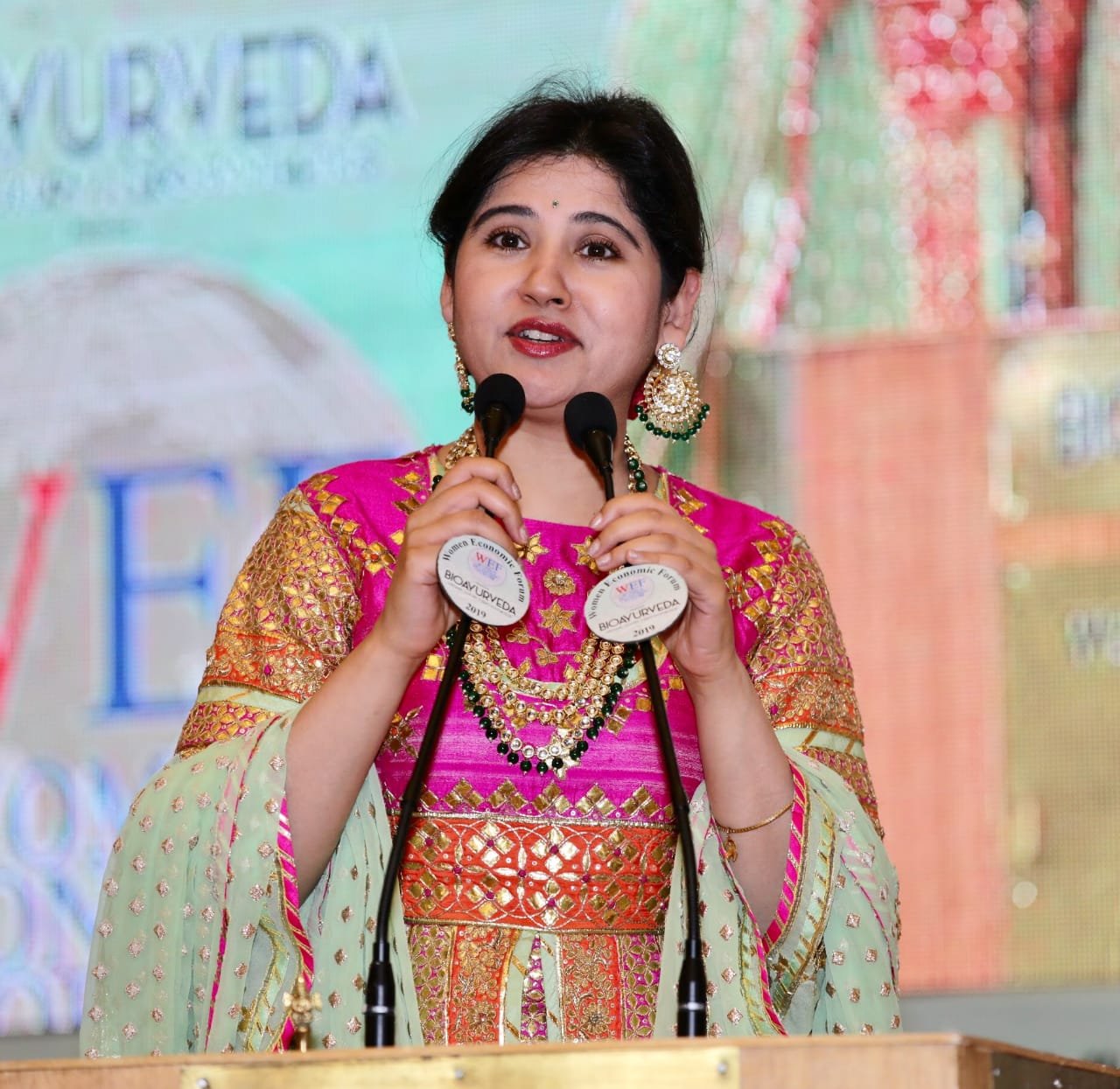 Dr. Harbeen Arora- A Global Visionary | The Global Hues